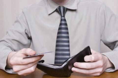 Claim flat rate expenses for work clothing and tools - Premier Accounts